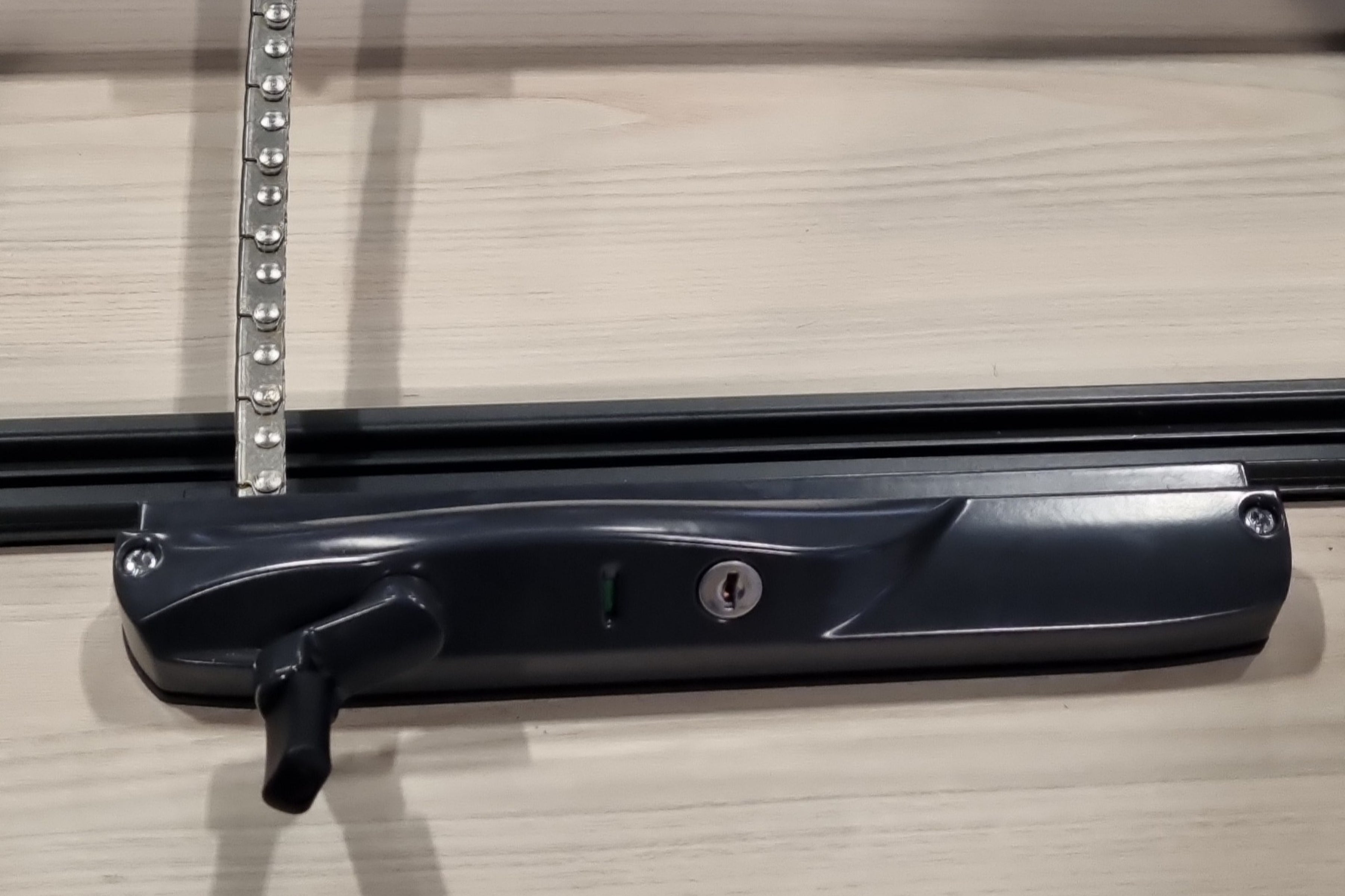 Fitting a New Knob to an Old Doric Chain Winder (DIY Guide) – Mr Windows AU