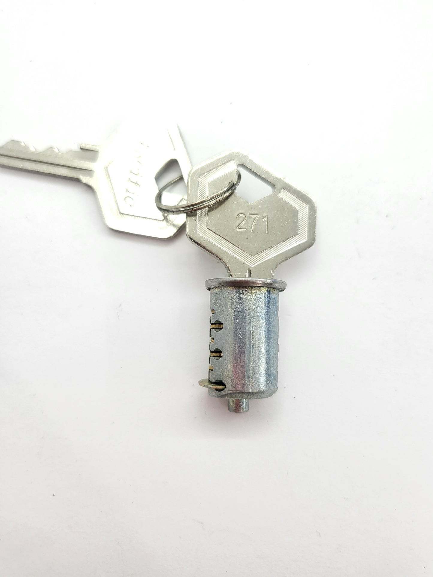 Key barrel ONLY suits sliding window handles – Mr Windows AU