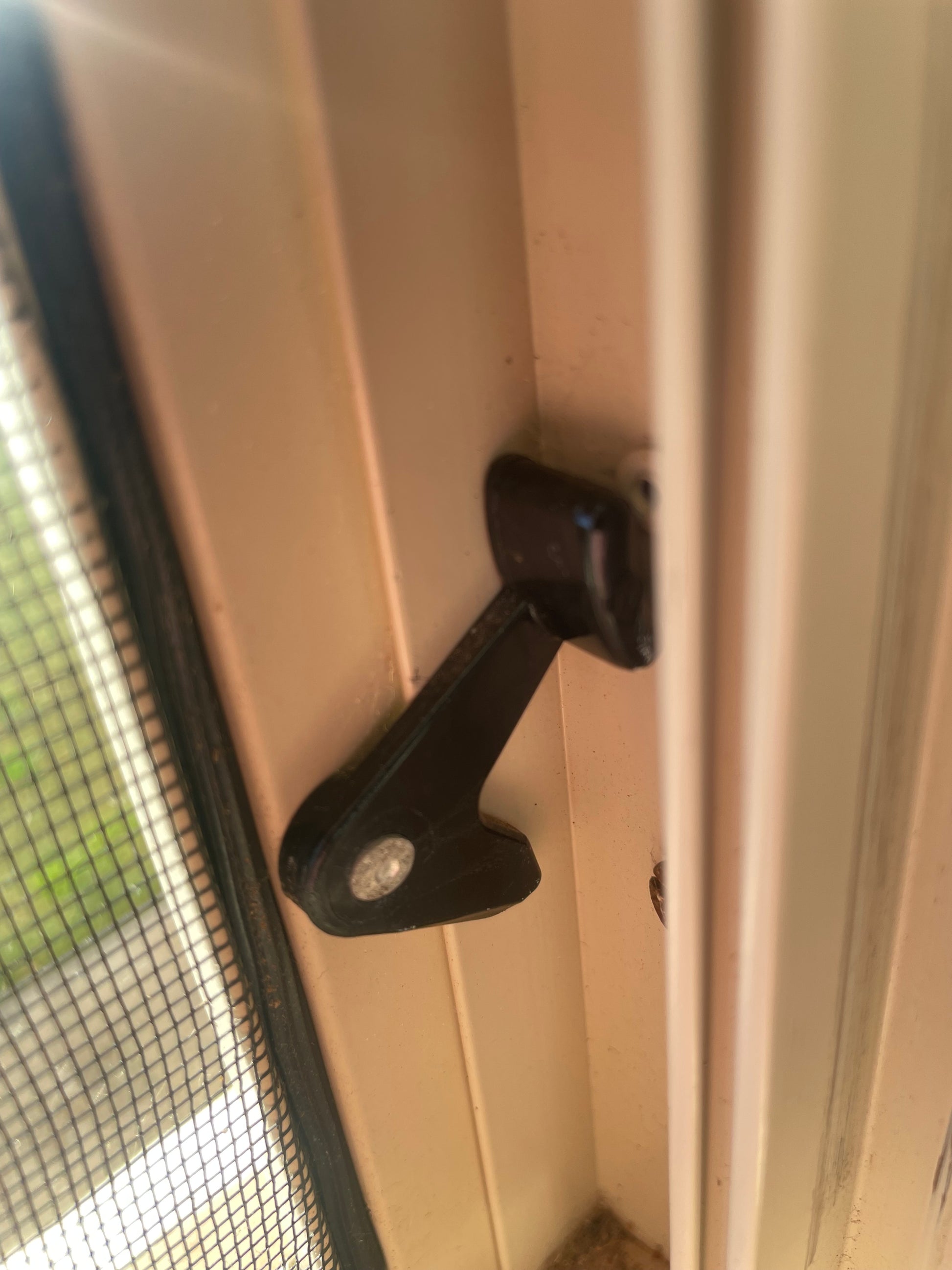 Flyscreen Clip & Rivet - suits Dowell- Left & Right - sold per pair ...