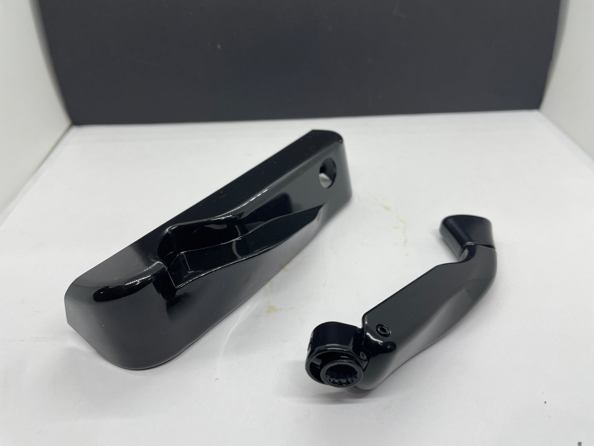 Truth TANGO cover & handle LH - Black ENCORE – Mr Windows AU