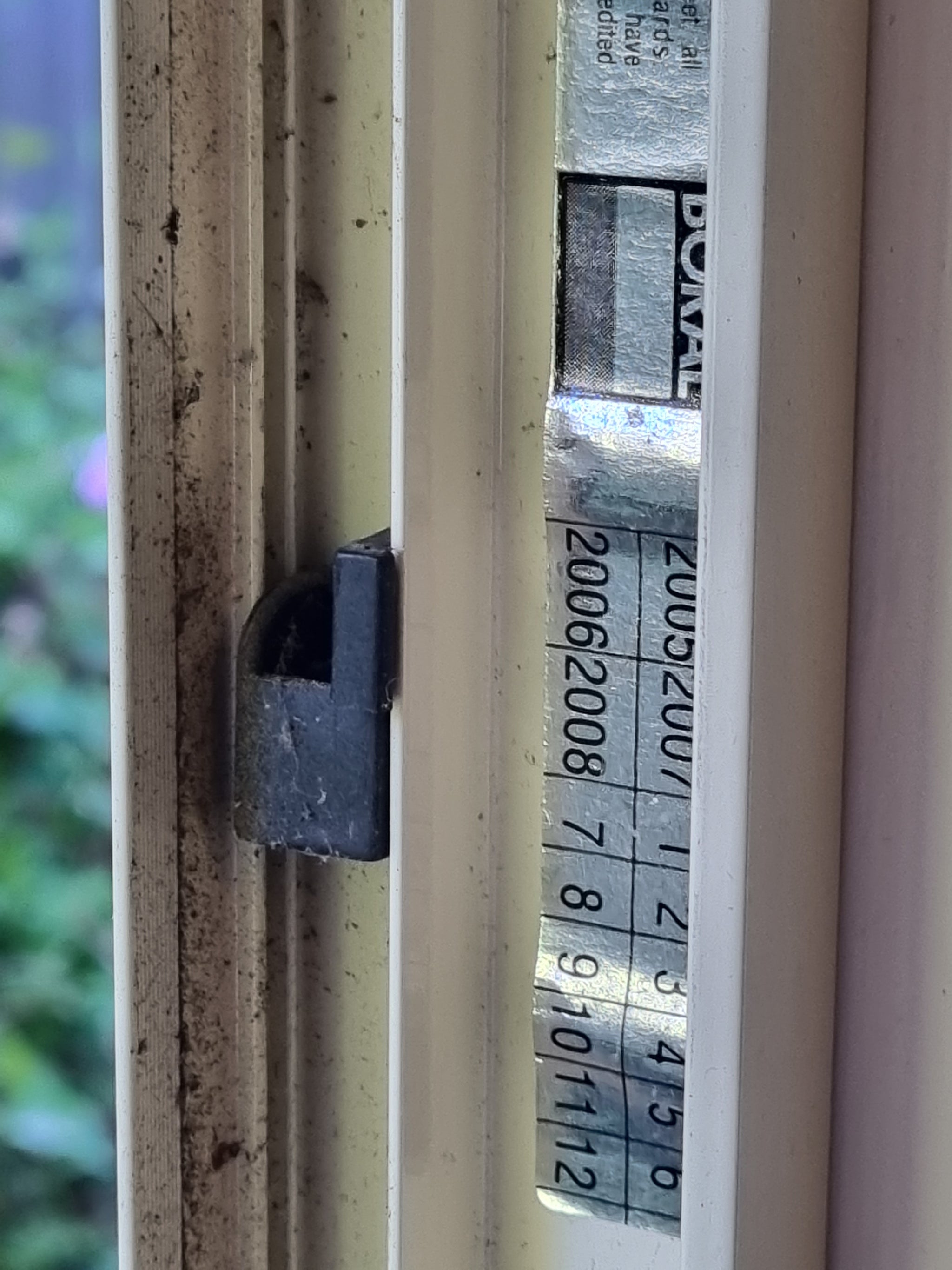 Flyscreen clips - suits Dowell, Boral windows - Swivel Clip – Mr Windows AU