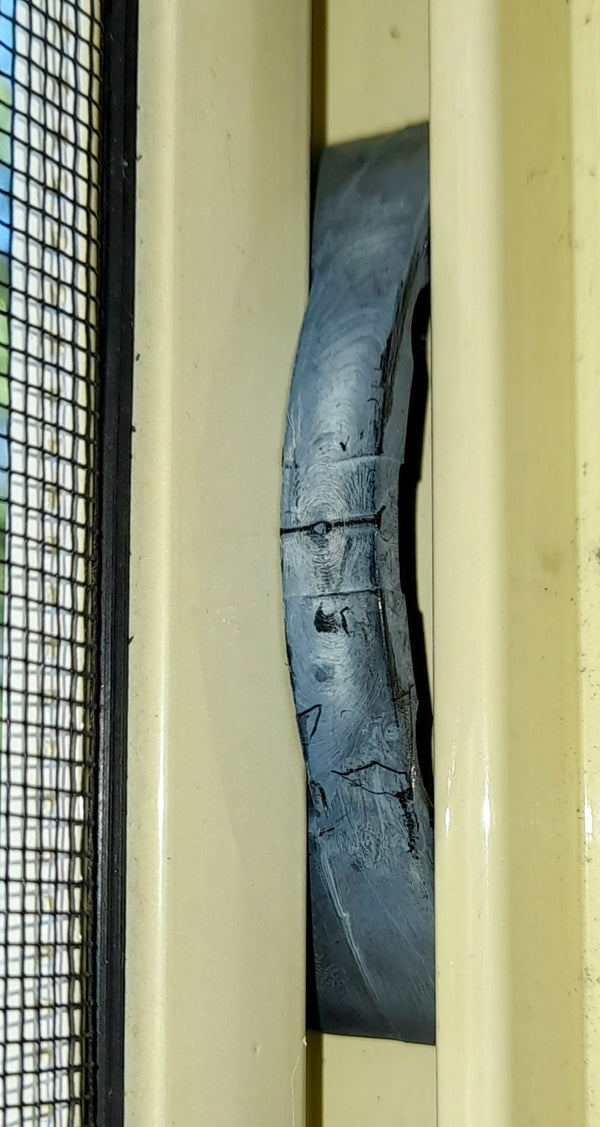 Flyscreen Sliding Window Clips Aws – Mr Windows AU