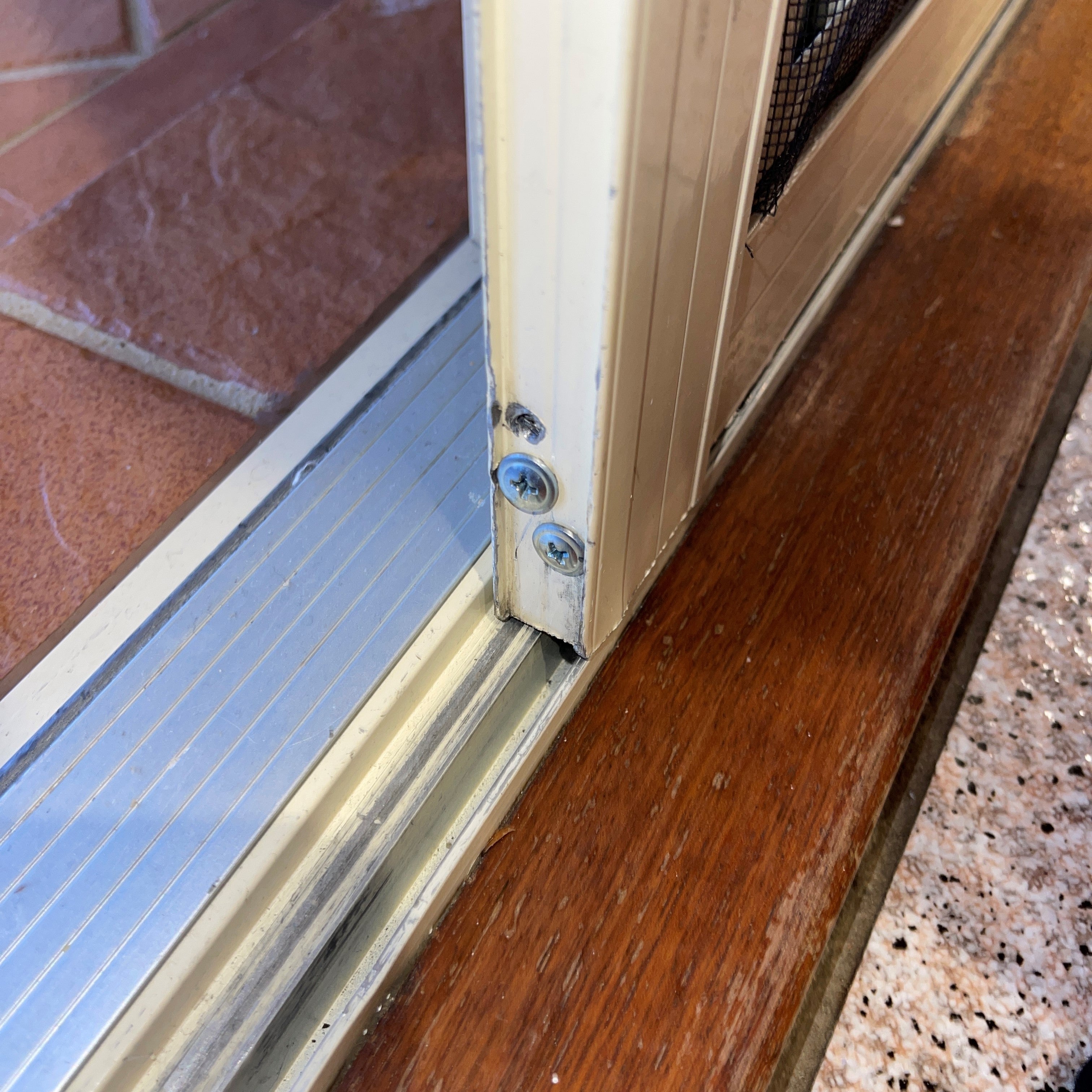 Guide to suit old Trend sliding screens - sold singularly - 3D printed ...