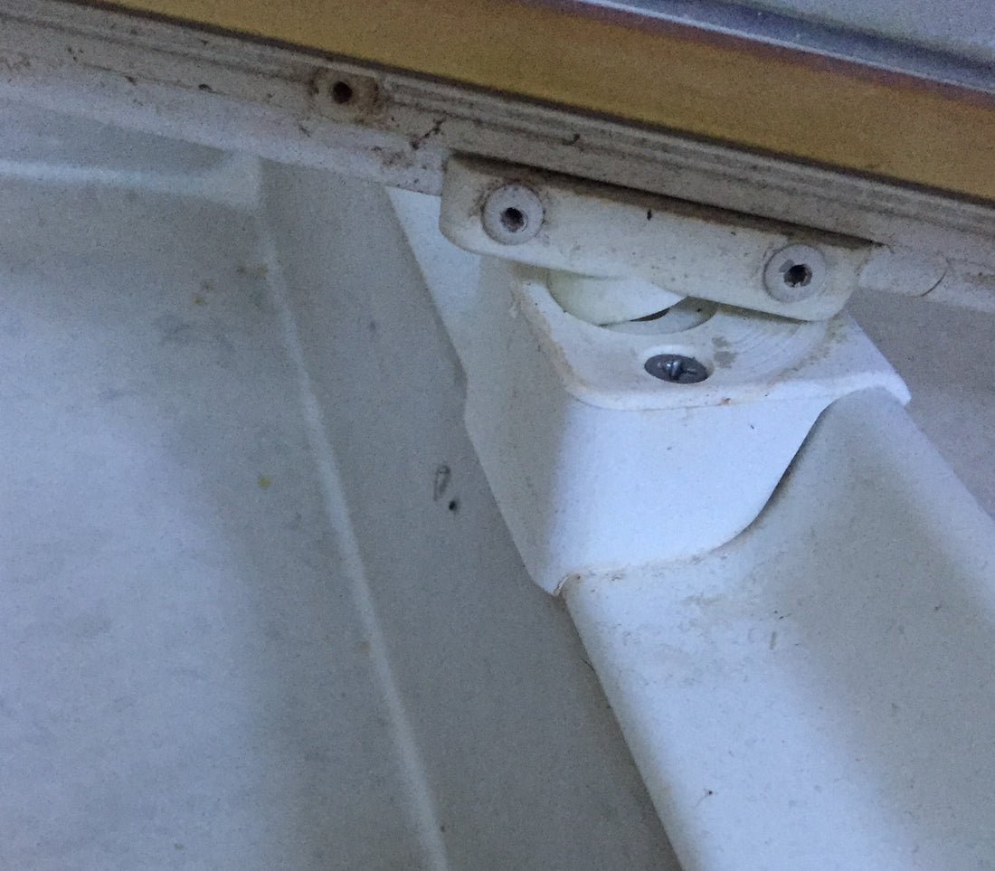 SHOWER SCREEN pivot kit to suit old Stegbar Softline pivot shower scre ...